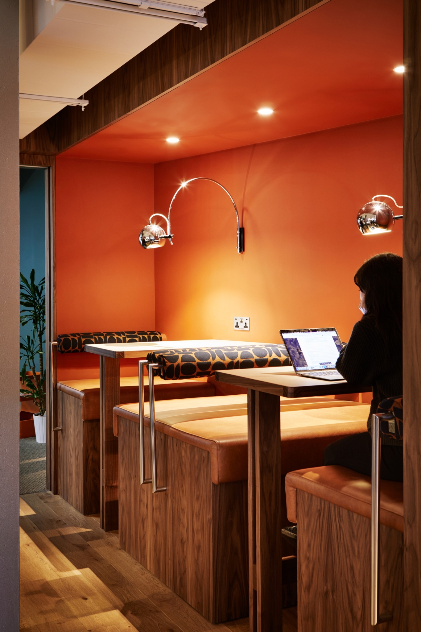 Coffee & TV Offices - London | Office Snapshots