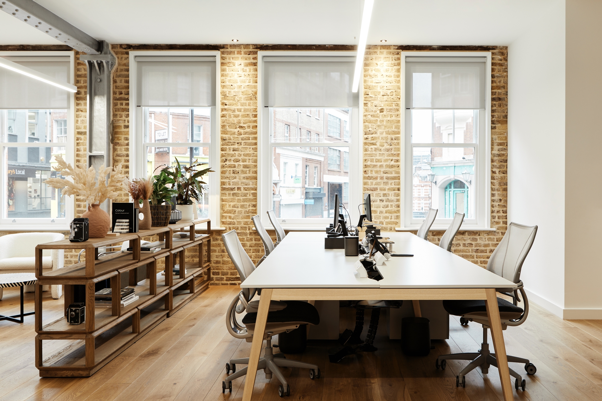 Coffee & TV Offices - London | Office Snapshots