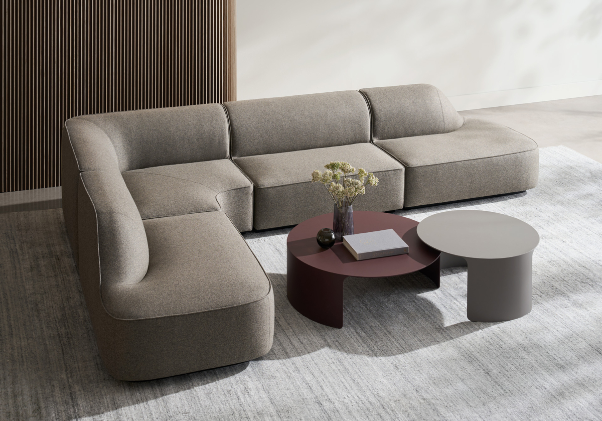 Davis Furniture Capas | Office Snapshots