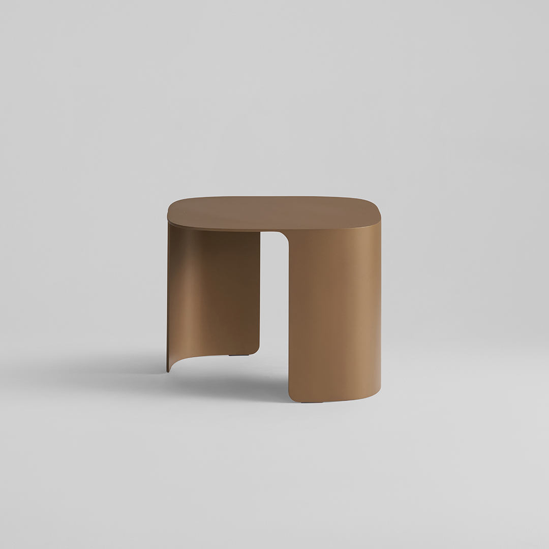 Davis Furniture Capas | Office Snapshots