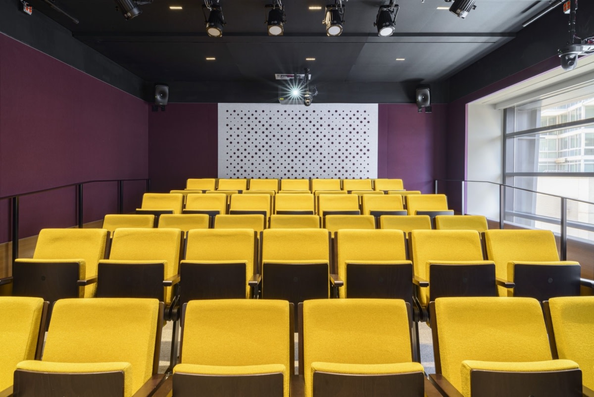 Manhattan Neighborhood Network (MNN) Offices - New York City | Office ...