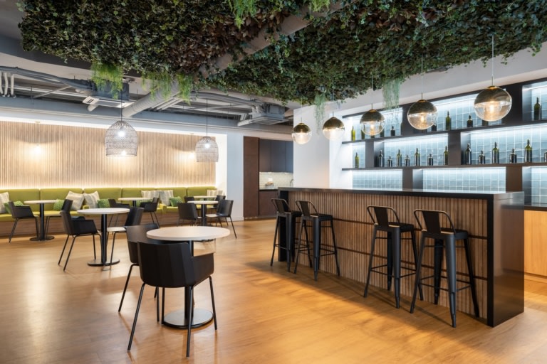 Aquila Capital Offices - Lisbon | Office Snapshots