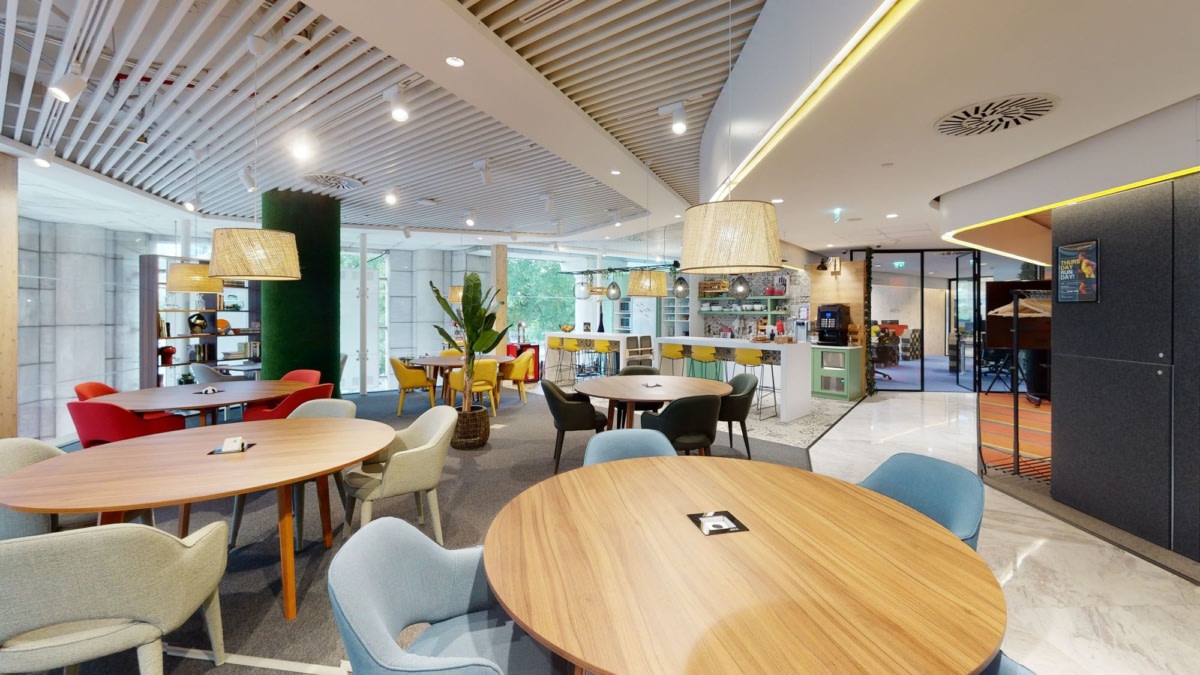 Avila Spaces Atrium Saldanha Coworking Offices - Lisbon | Office Snapshots