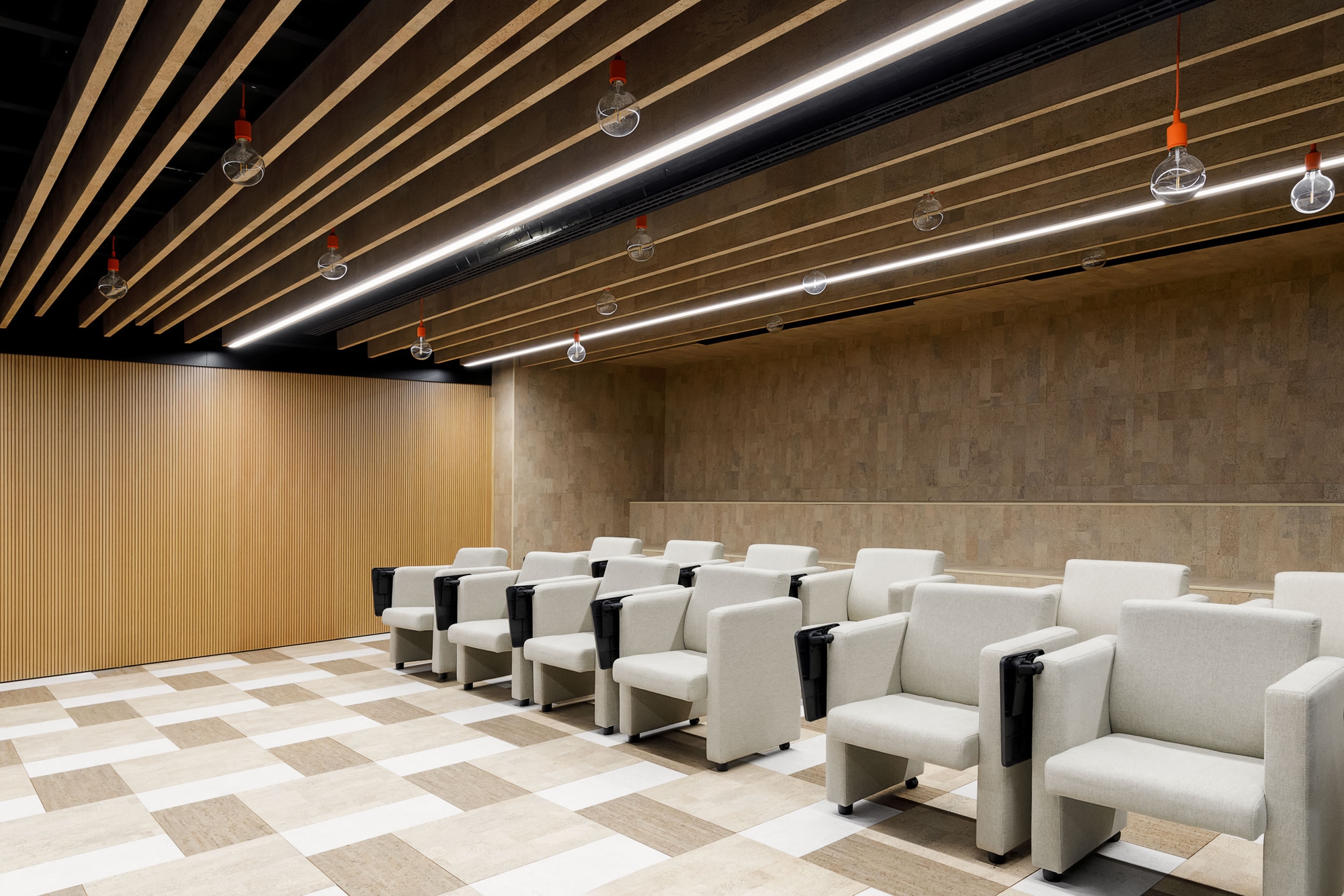 BPI Offices - Lisbon | Office Snapshots