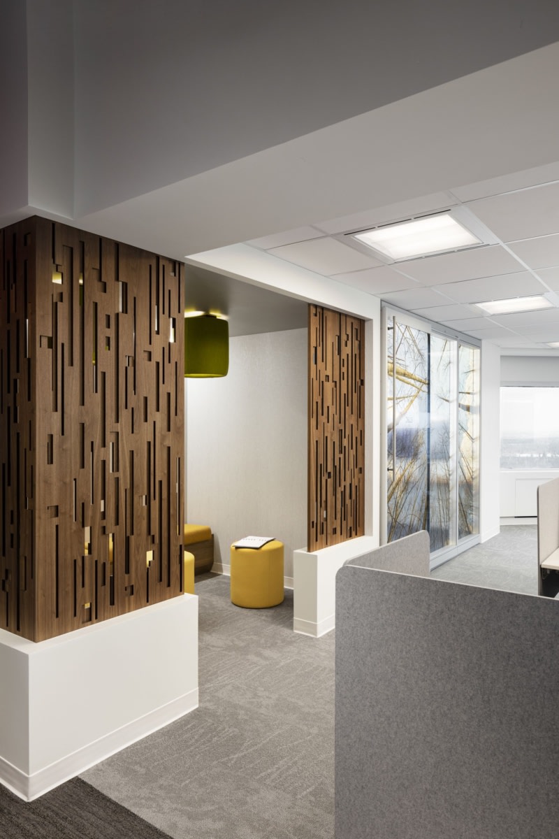 Confidential Government Agency Offices - Edmonton | Office Snapshots