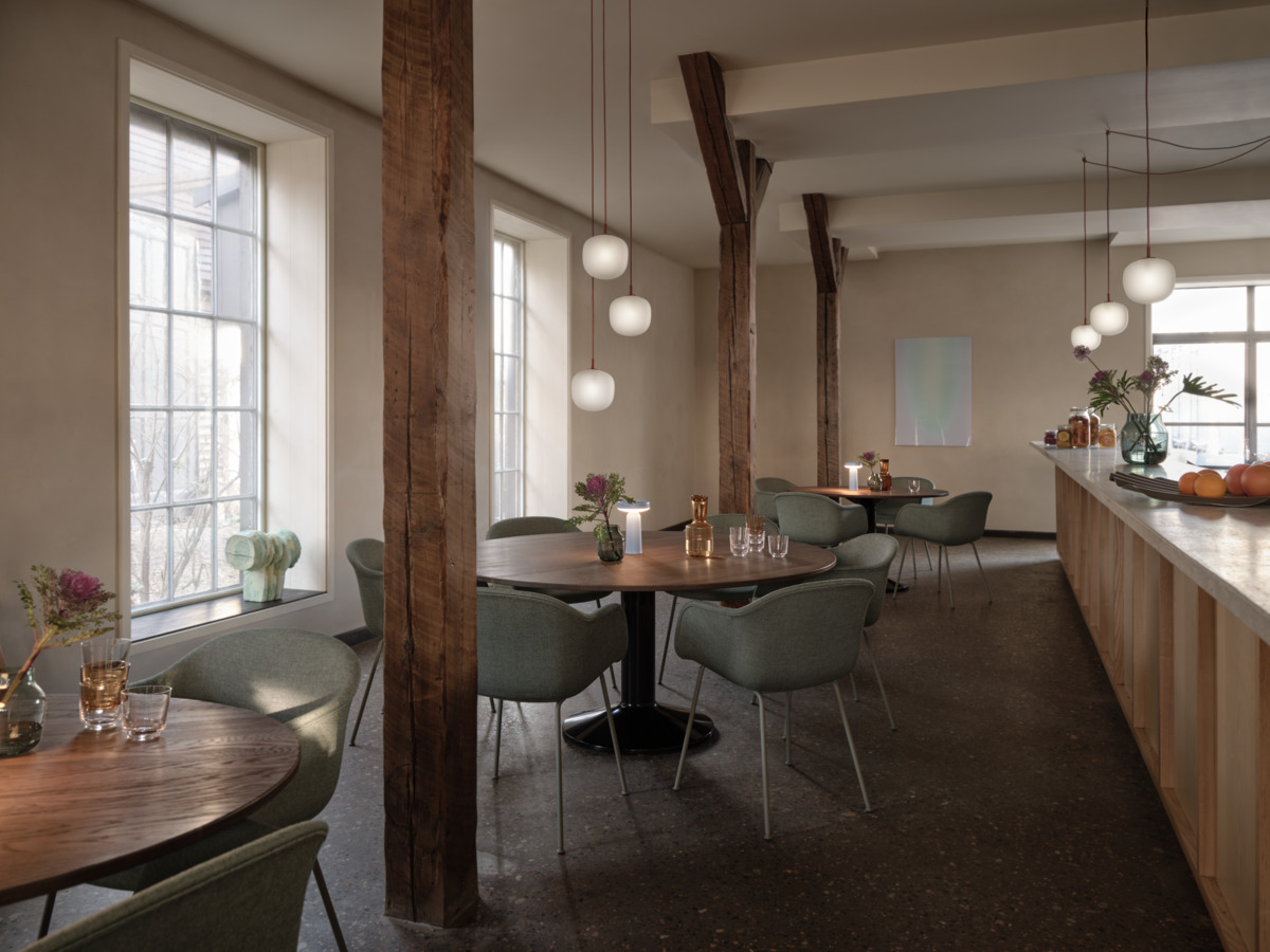 Muuto Midst Table | Office Snapshots