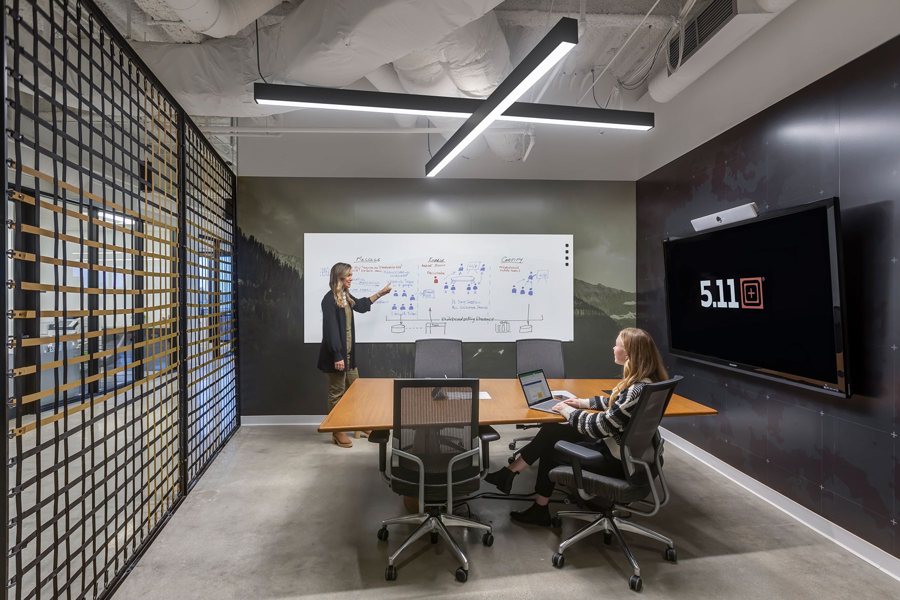 5.11 Tactical Offices - Costa Mesa | Office Snapshots