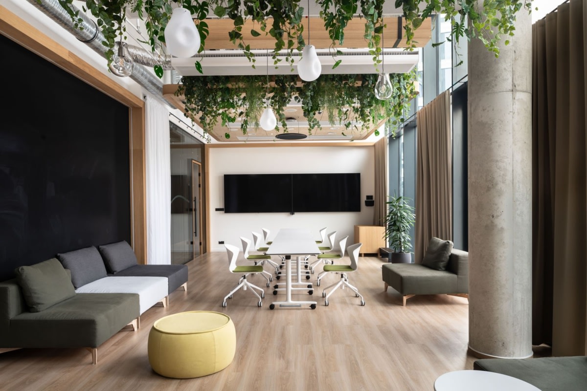 Direct Offices - Prague | Office Snapshots