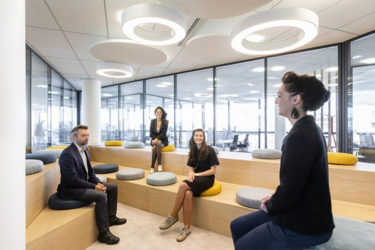 Acer Computer Offices - Paris | Office Snapshots