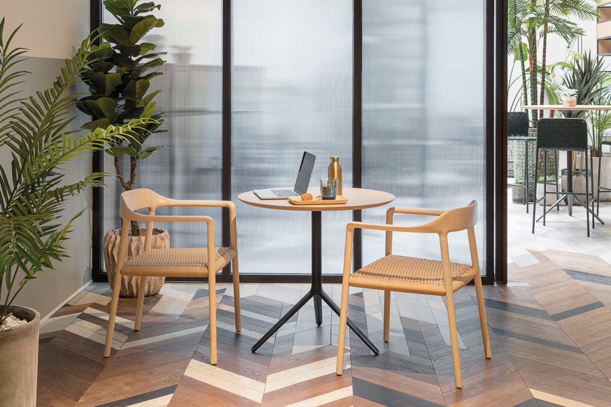 Andreu World Liceo | Office Snapshots