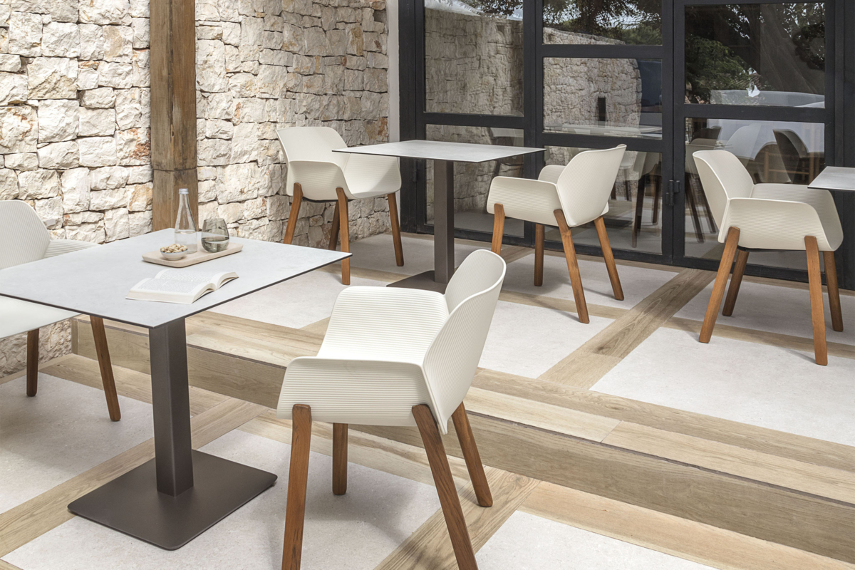 Andreu World Plaza | Office Snapshots