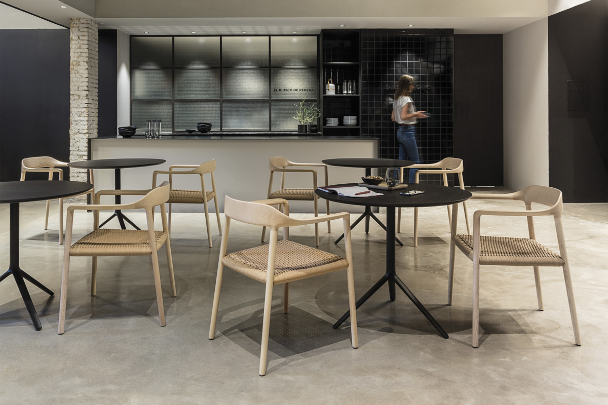 Andreu World Triada Cafe Table | Office Snapshots