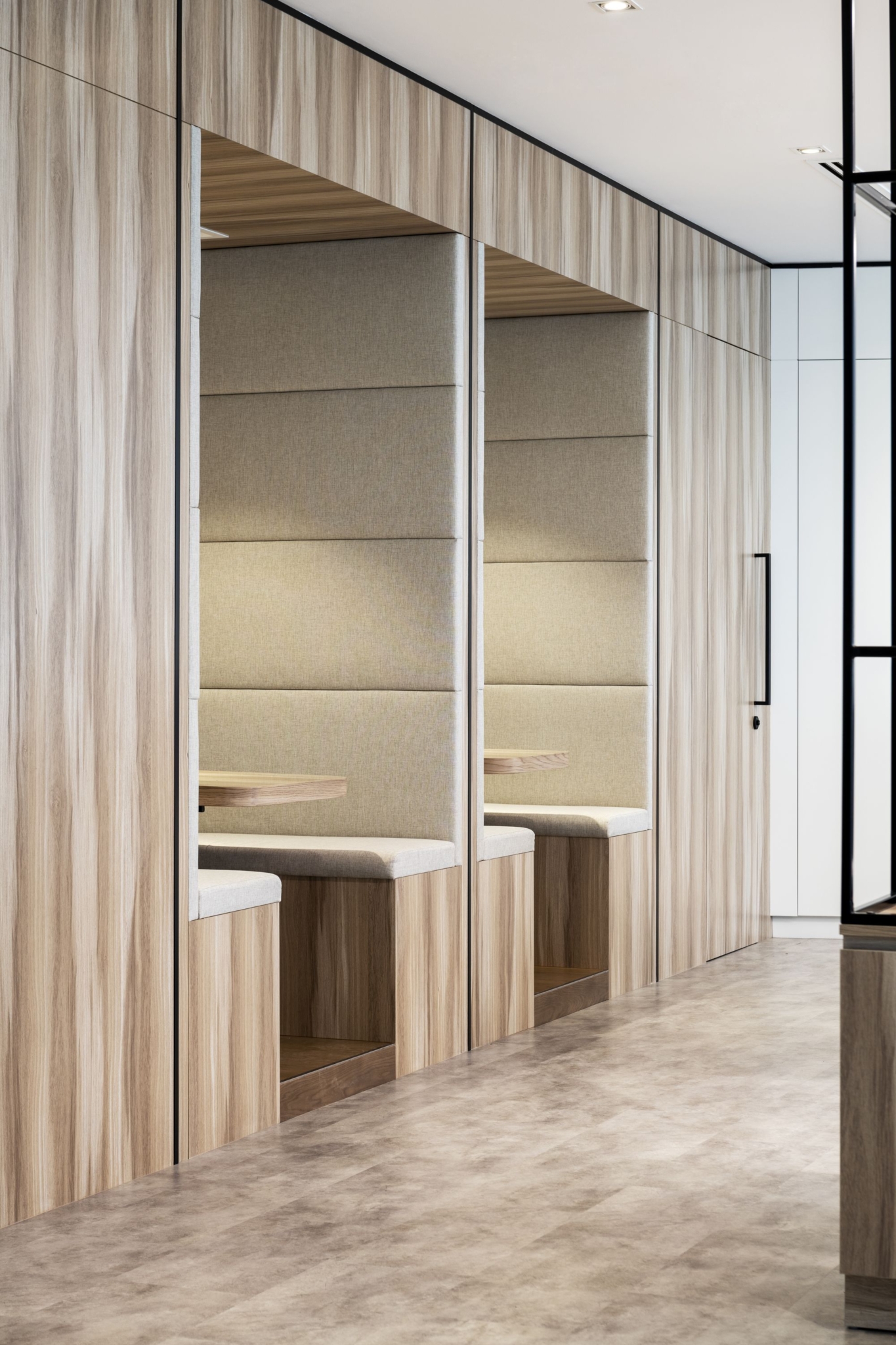 Frontier Education Offices - Dubai | Office Snapshots