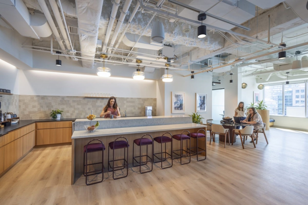 Industrious 30 Adelaide Street Coworking Offices - Toronto | Office ...