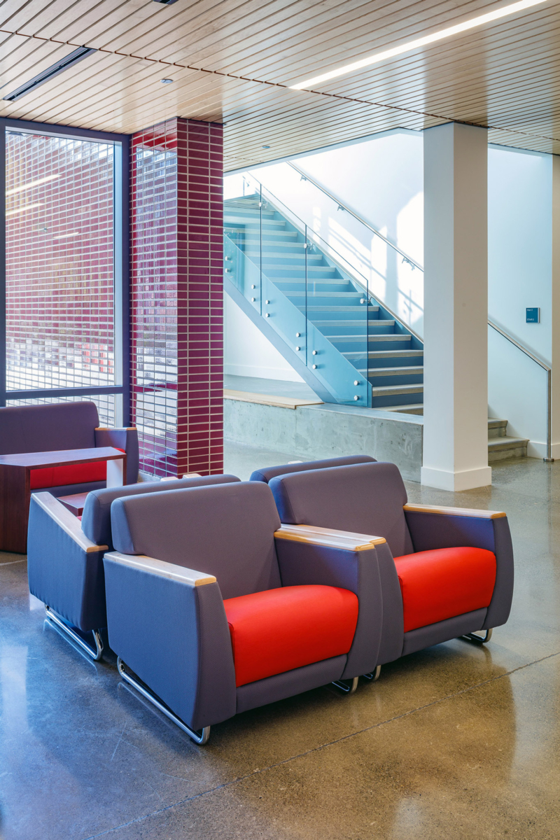 KI Sela Lounge Furniture | Office Snapshots