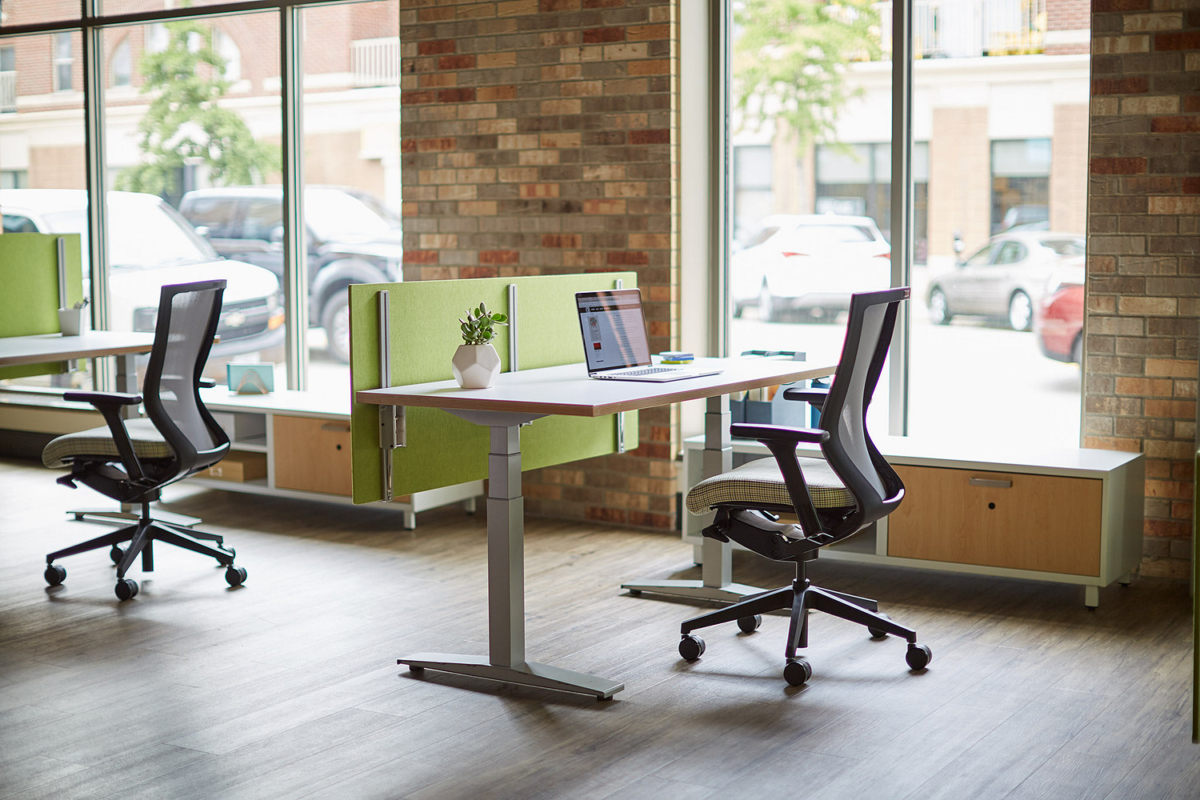 KI Universal Screens | Office Snapshots