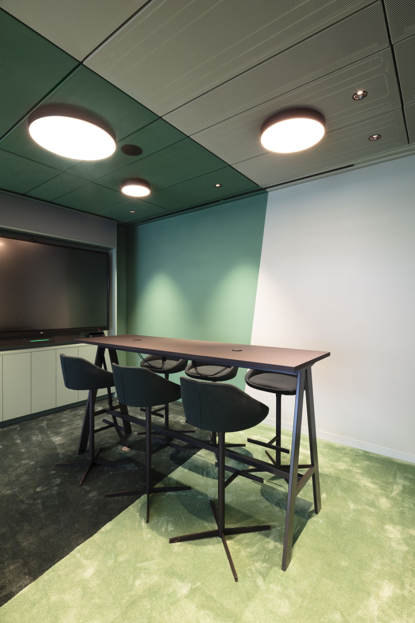 MOL Group Headquarters - Budapest | Office Snapshots