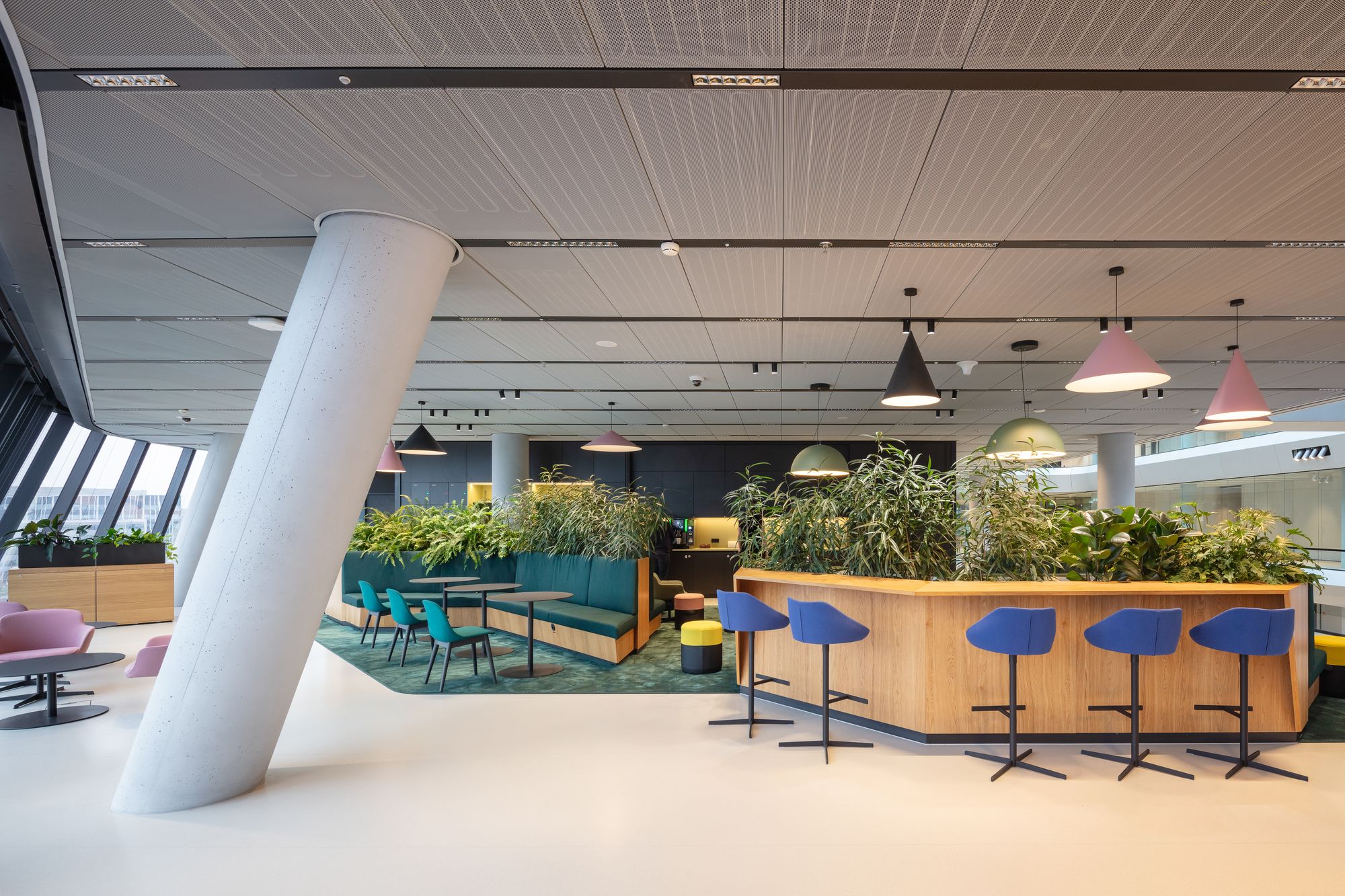 MOL Group Headquarters - Budapest | Office Snapshots
