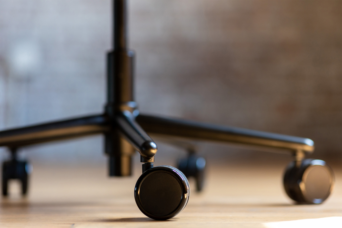 KFI Studios Jade | Office Snapshots