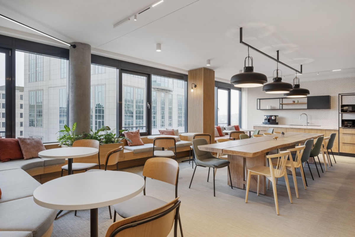 DLA Piper Offices - Budapest | Office Snapshots