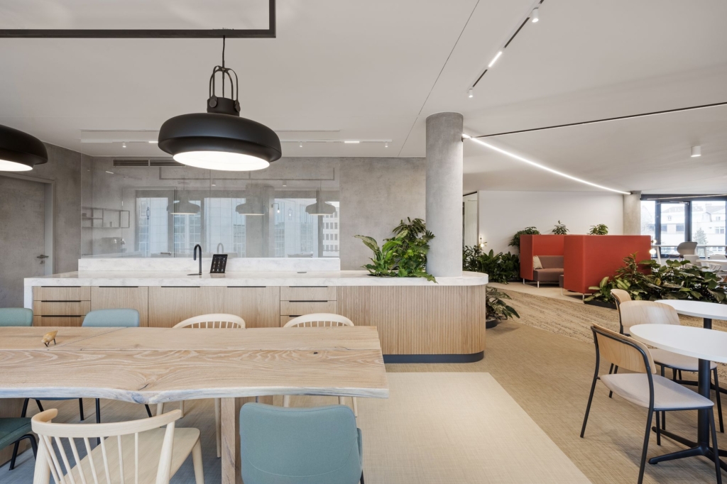 DLA Piper Offices - Budapest | Office Snapshots