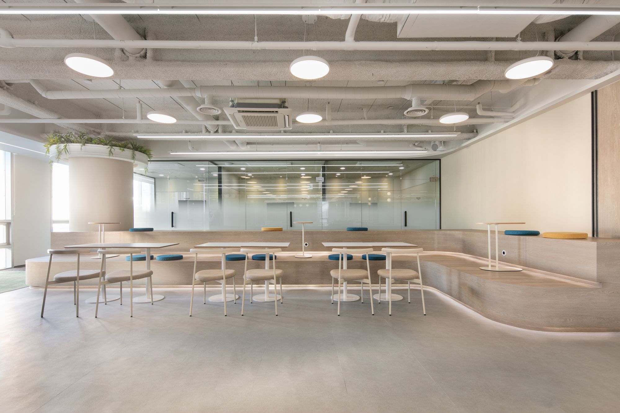 Jobis & Villains Offices - Seoul | Office Snapshots