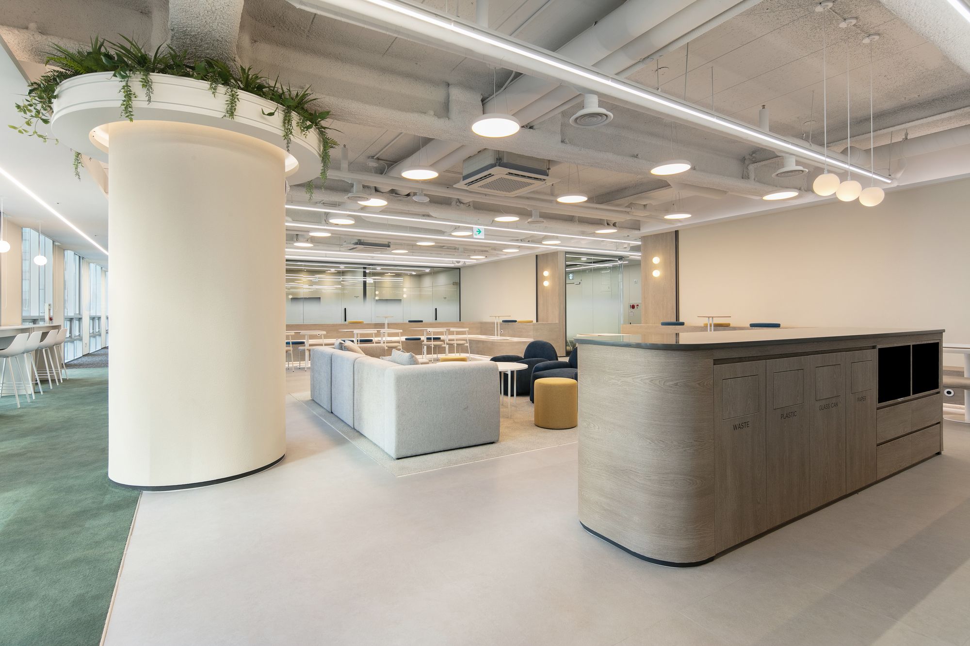 Jobis & Villains Offices - Seoul | Office Snapshots