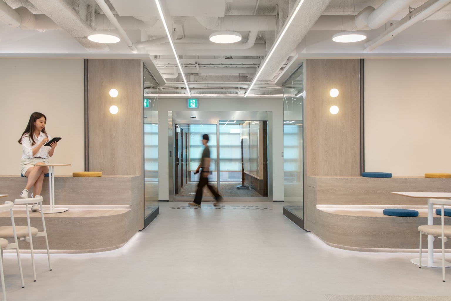 Jobis & Villains Offices - Seoul | Office Snapshots
