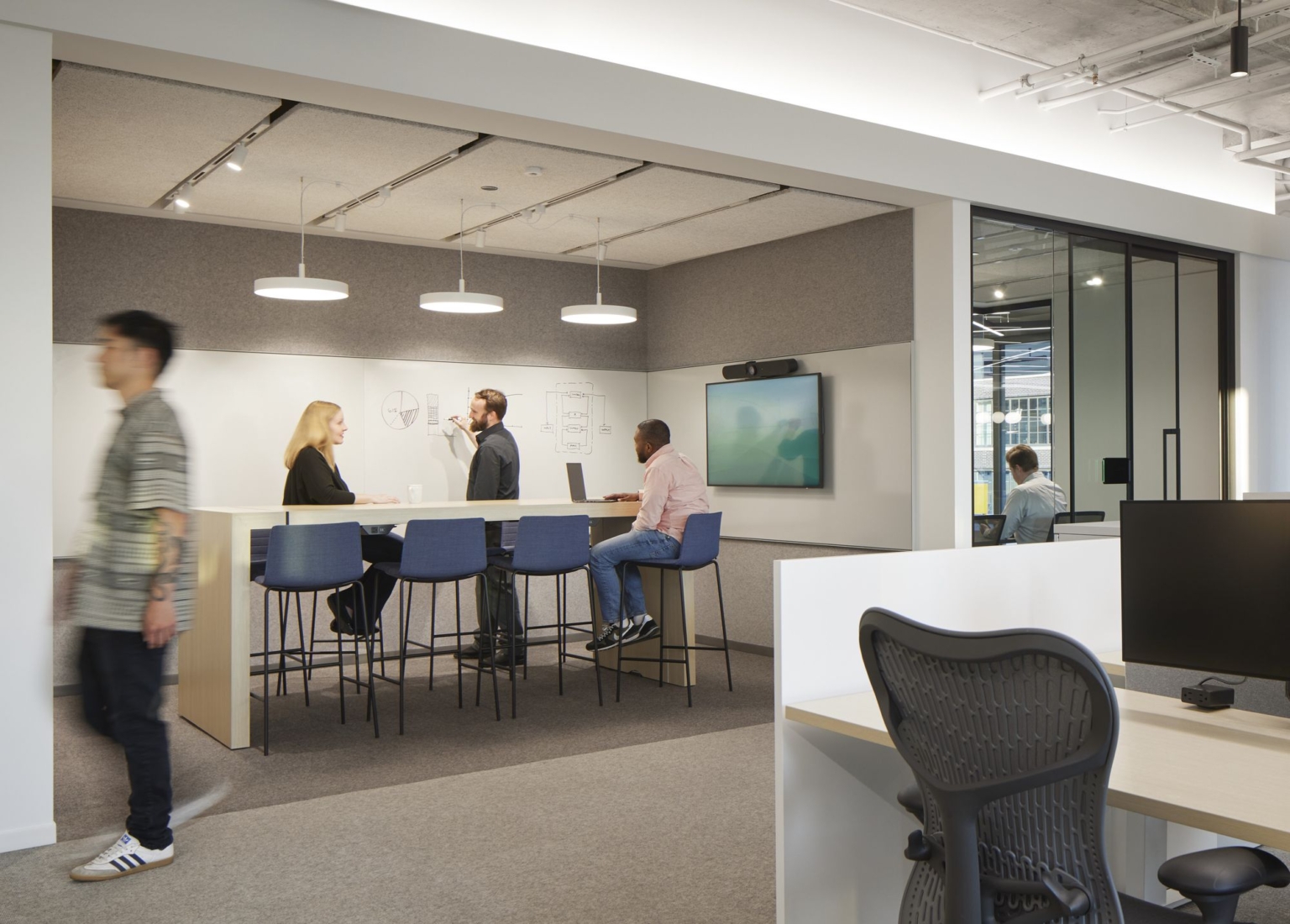 John Deere Offices - Chicago | Office Snapshots