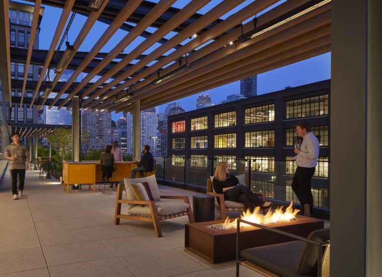 John Deere Offices - Chicago | Office Snapshots