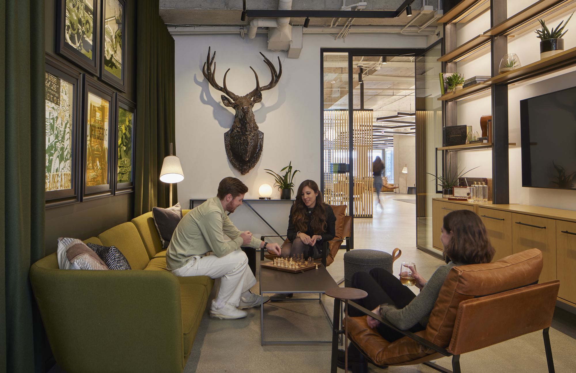 John Deere Offices - Chicago | Office Snapshots