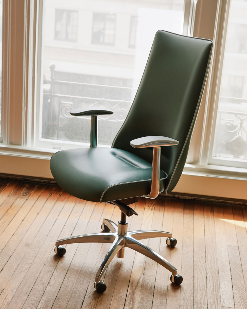 HBF Dove | Office Snapshots