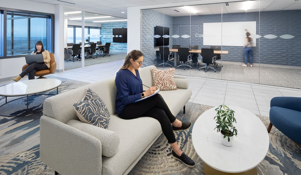 Colliers Offices - Seattle | Office Snapshots