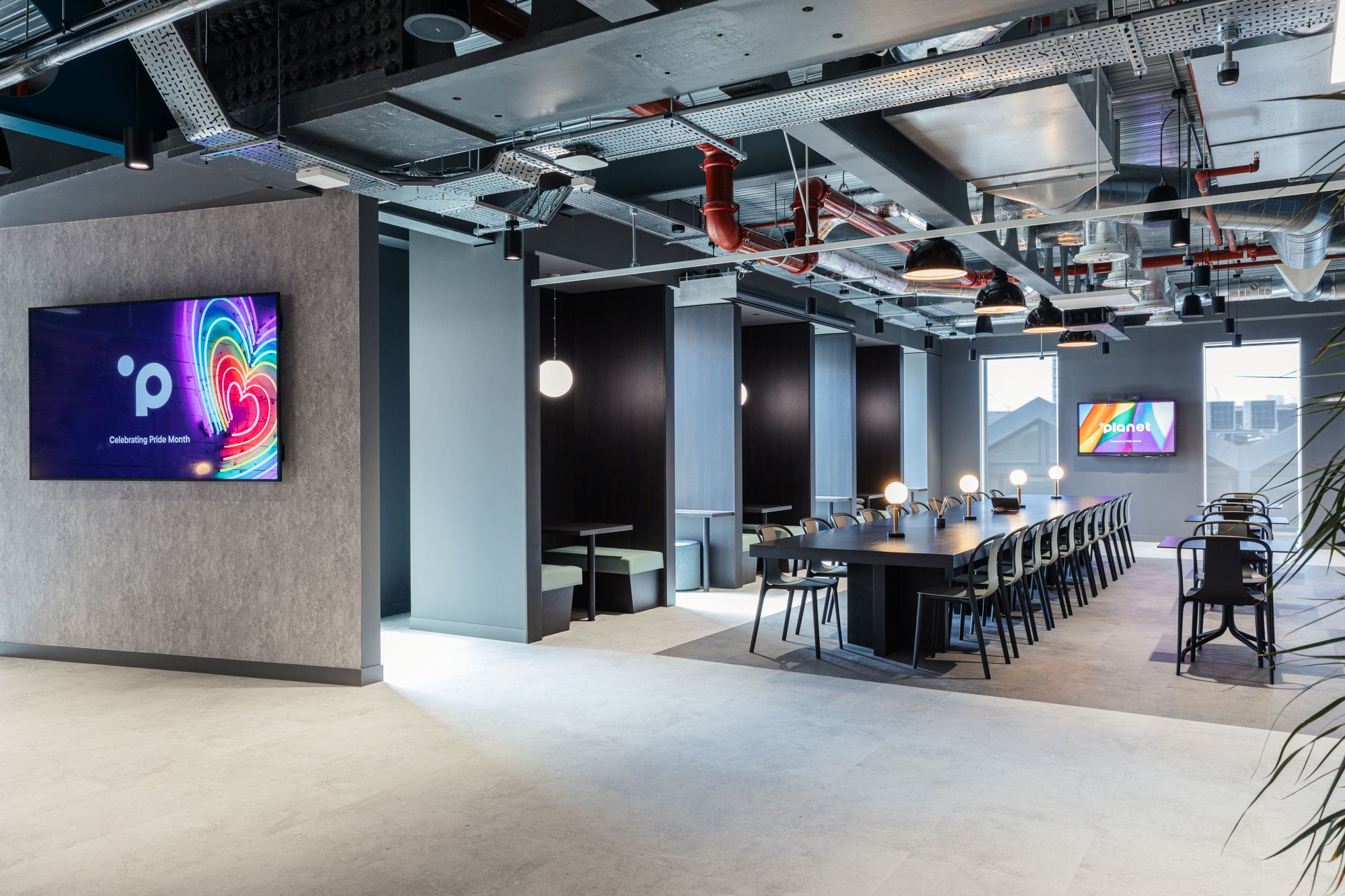 Planet Offices - London | Office Snapshots