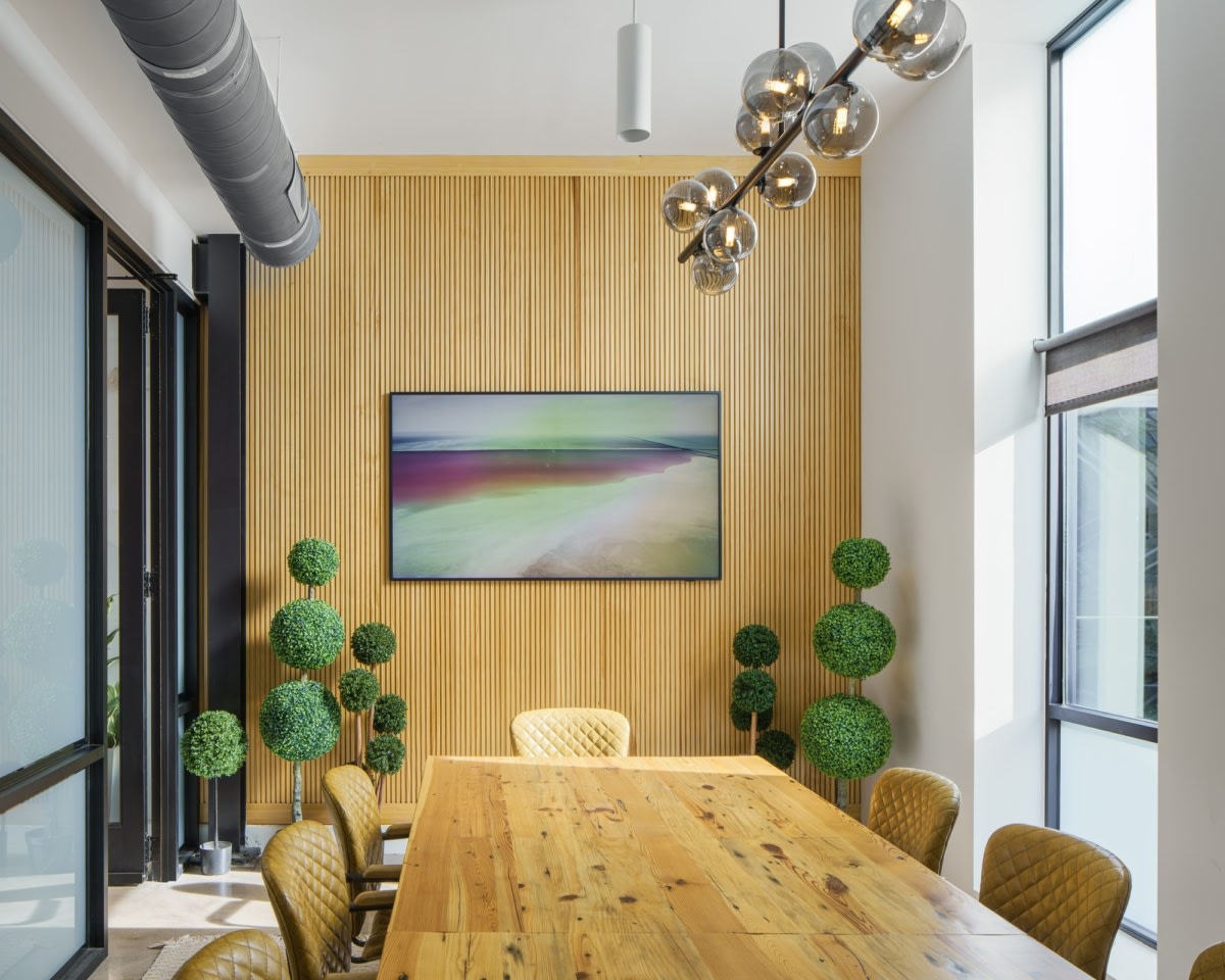 Rise Coworking and Easy Street Capital Offices - Austin | Office Snapshots