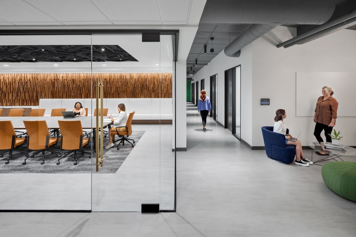 Summit Funding Offices - Sacramento | Office Snapshots