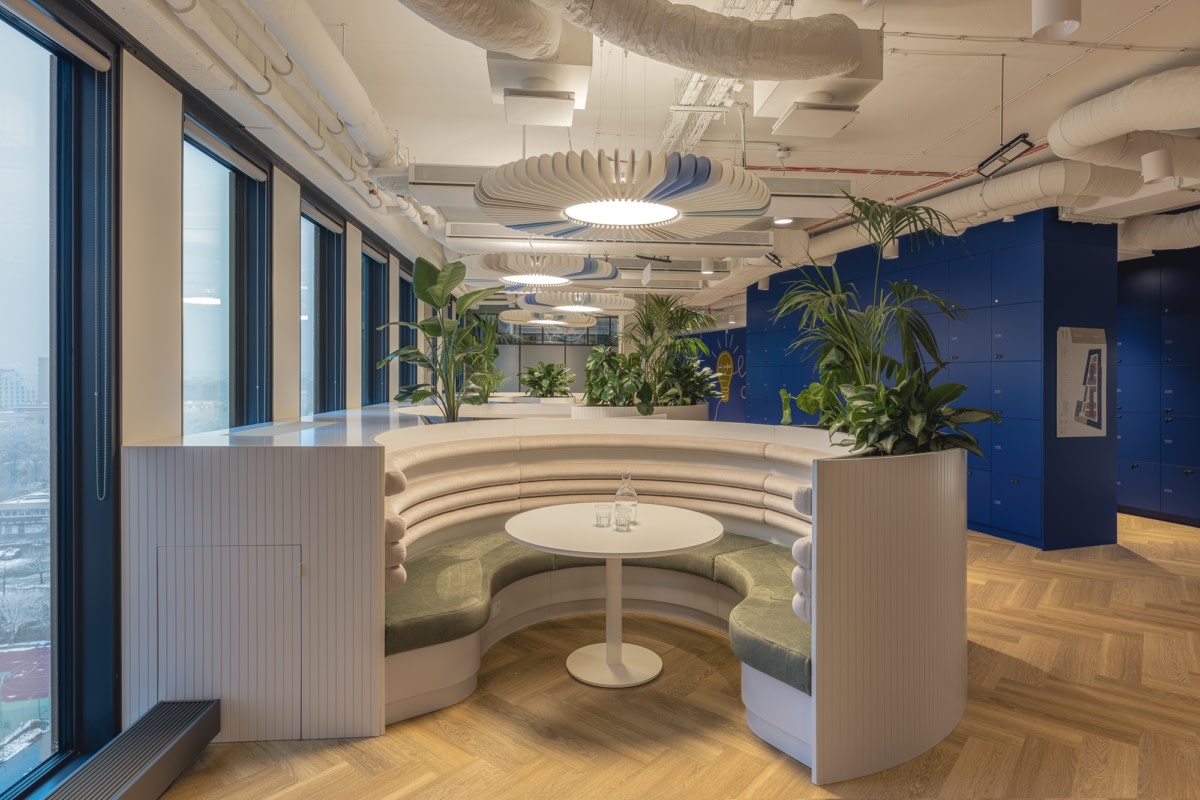 BAT DBS Poland Offices - Warsaw | Office Snapshots