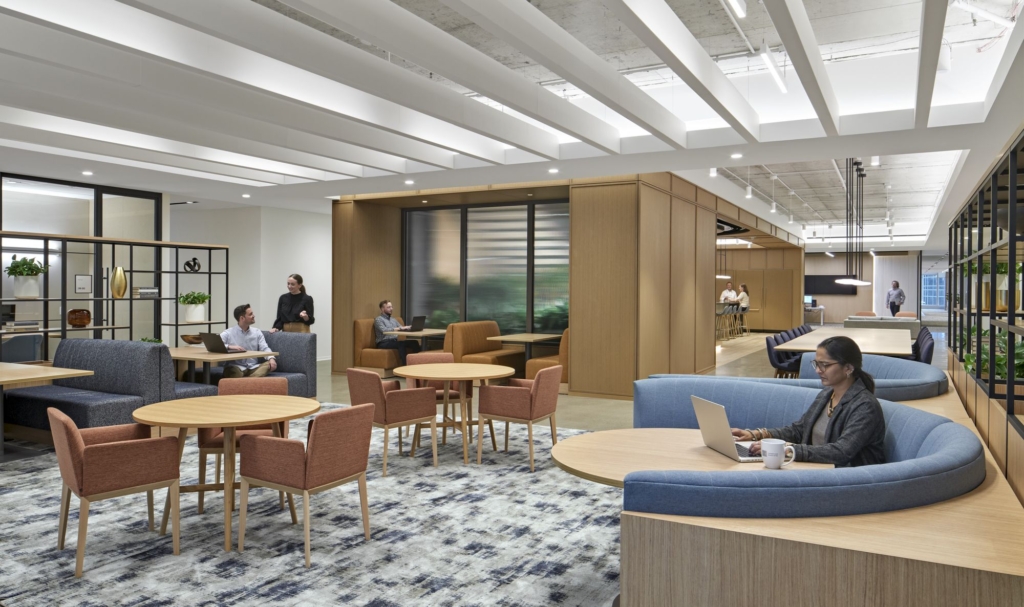 Cambridge Associates Offices - Boston | Office Snapshots