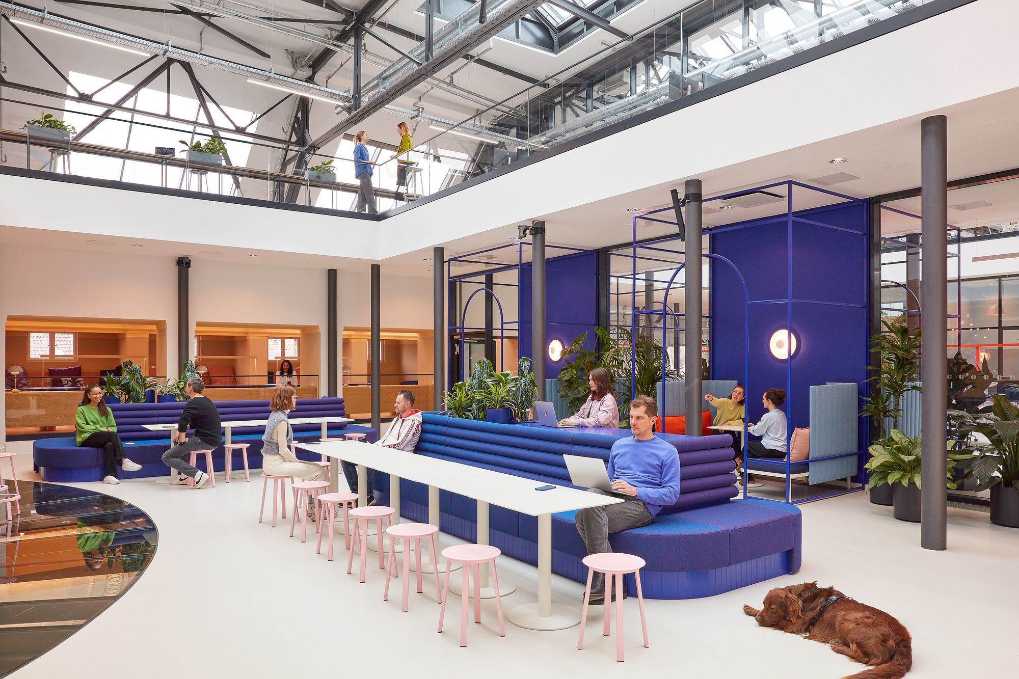 Sebastan Dörken | Photographer | Office Snapshots