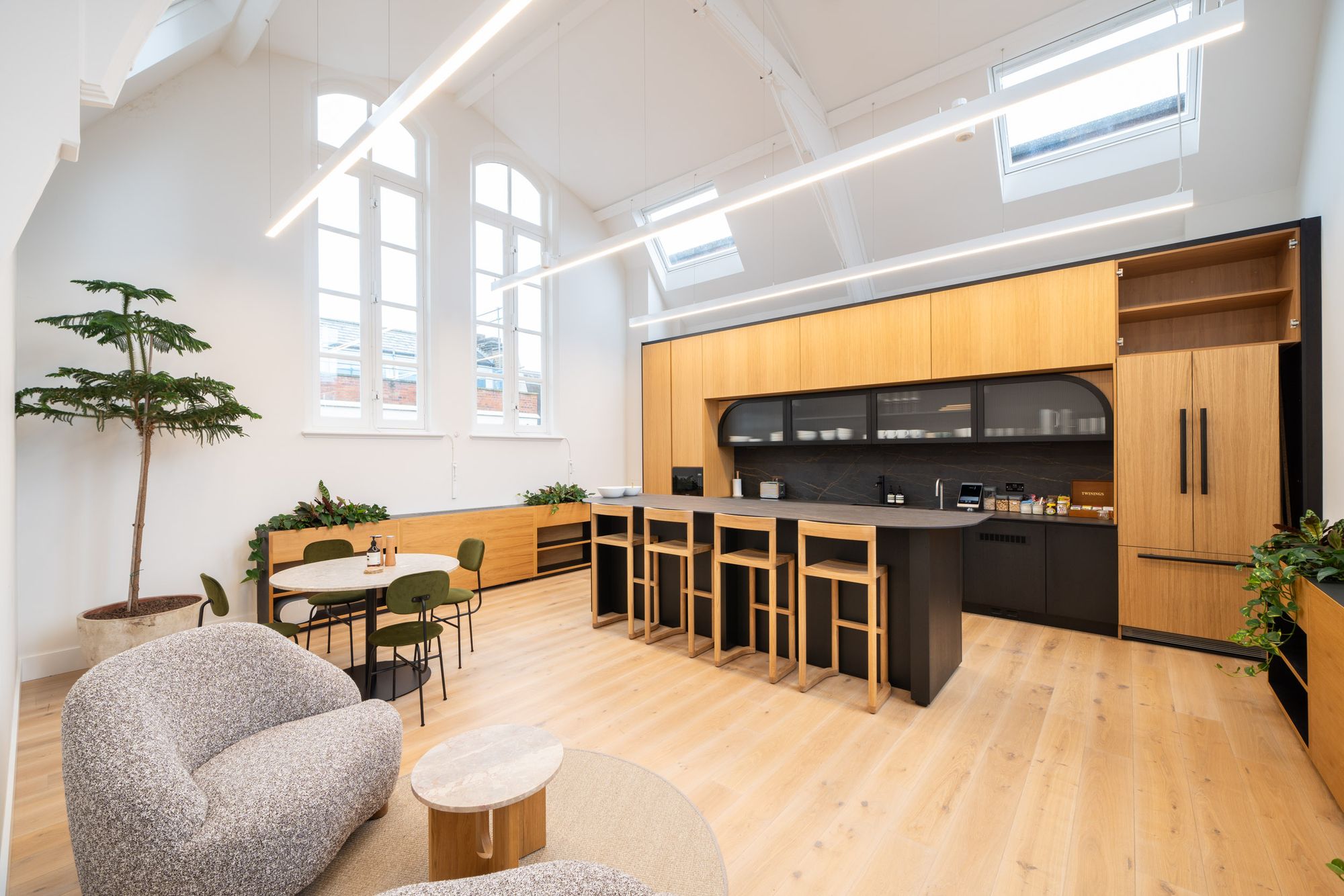Global Venture Capital Firm Offices - London | Office Snapshots