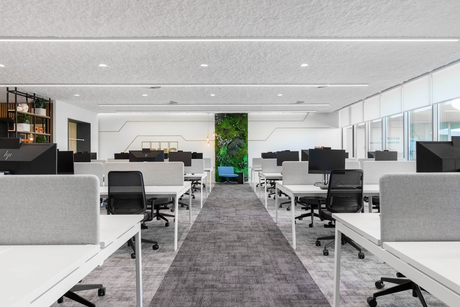 KPMG Offices - Évora | Office Snapshots