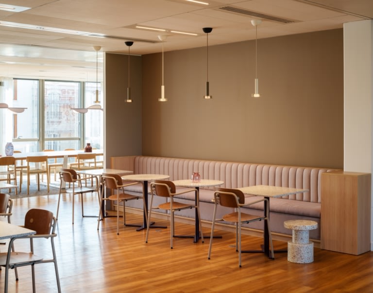 UFF Offices - Bois-Colombes | Office Snapshots