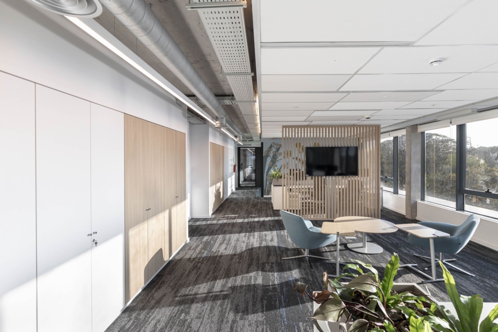 Citi Bank Offices - Montevideo | Office Snapshots