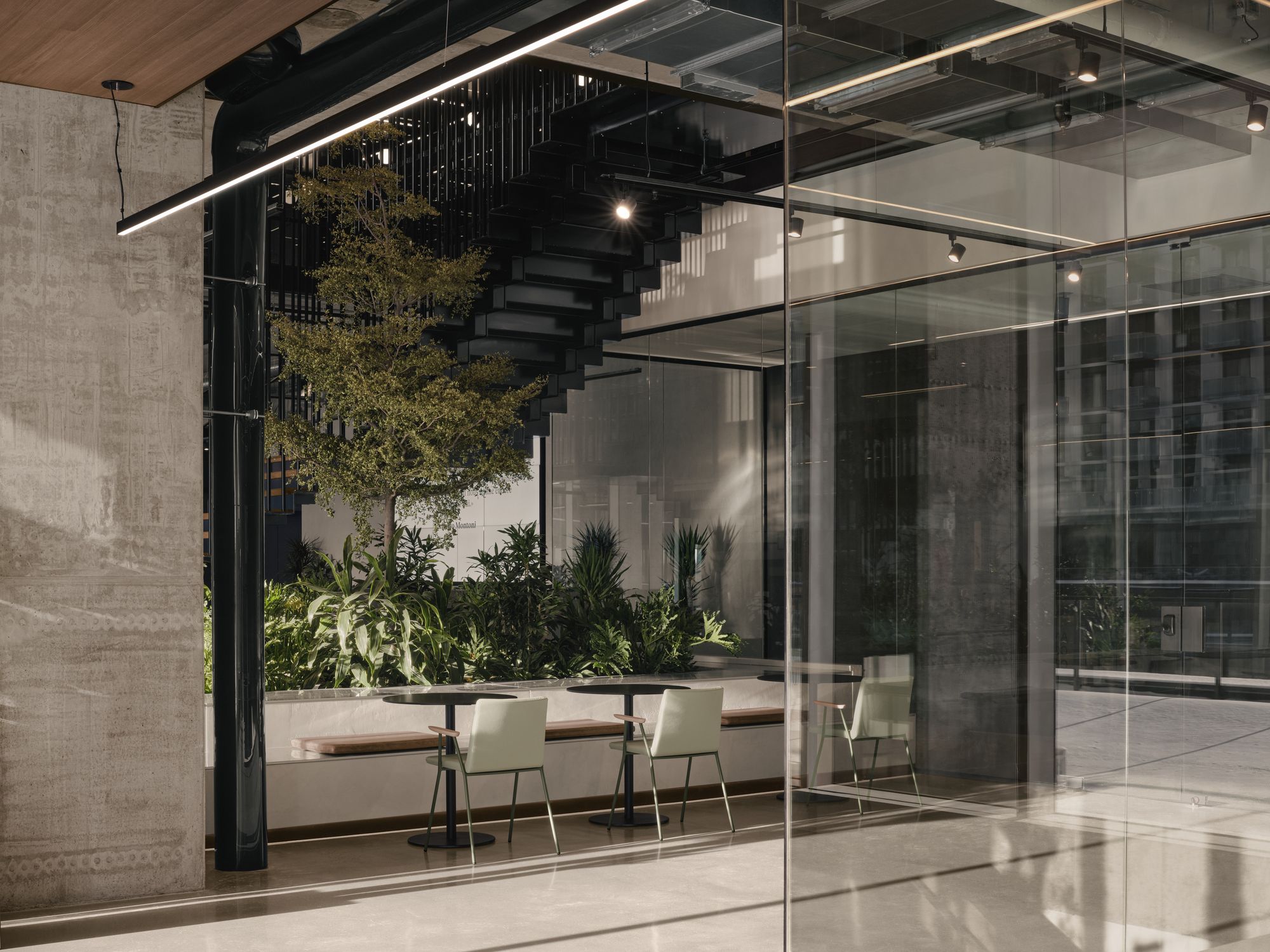 Groupe Montoni Offices - Laval | Office Snapshots