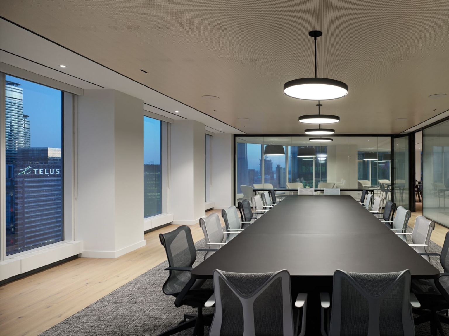 PLATFORM Insurance Offices - Toronto | Office Snapshots