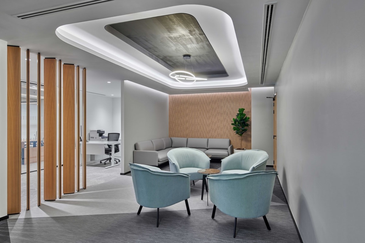 MetLife Offices - Dubai | Office Snapshots