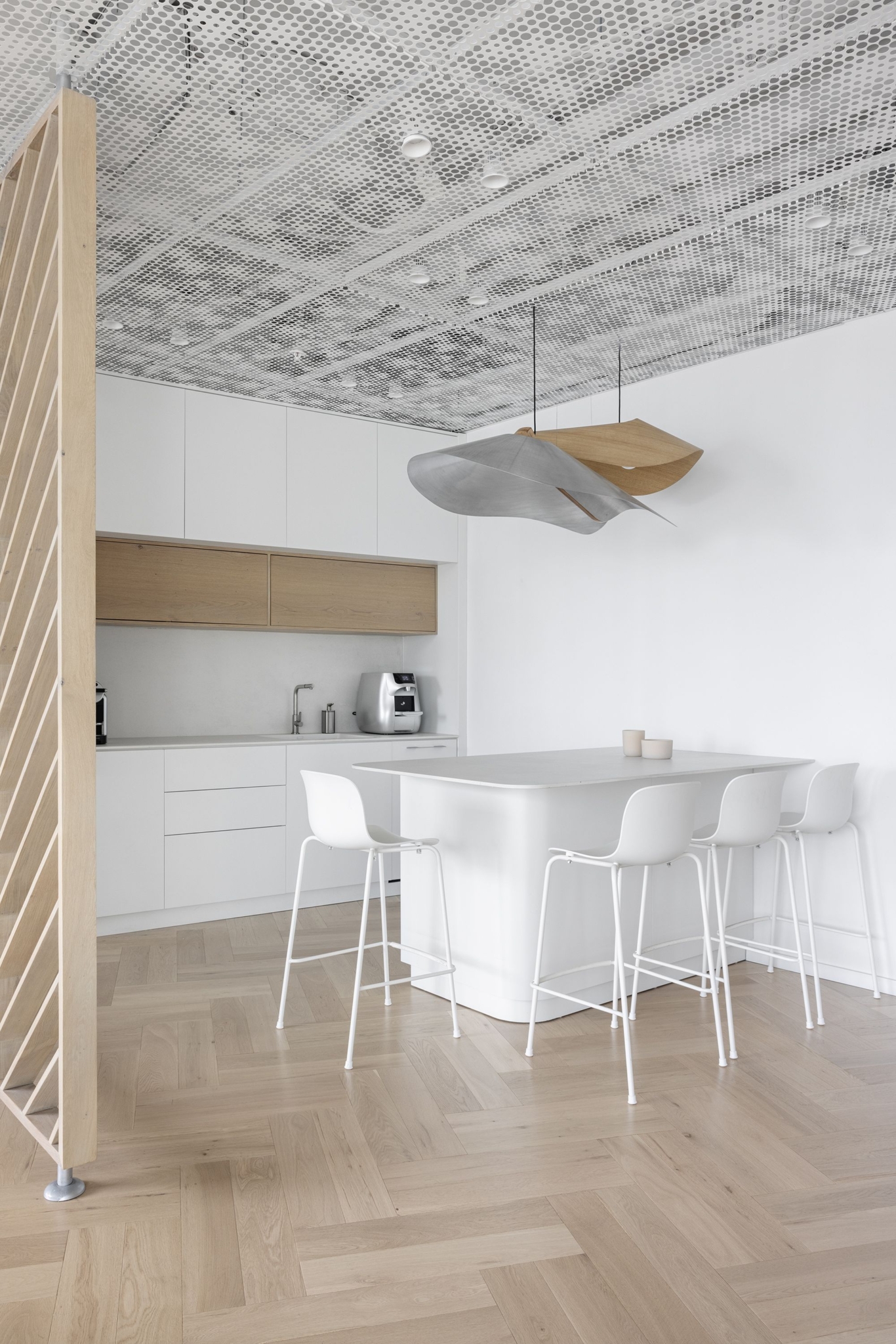 Raya Strauss Investments Offices - Ramat Gan | Office Snapshots