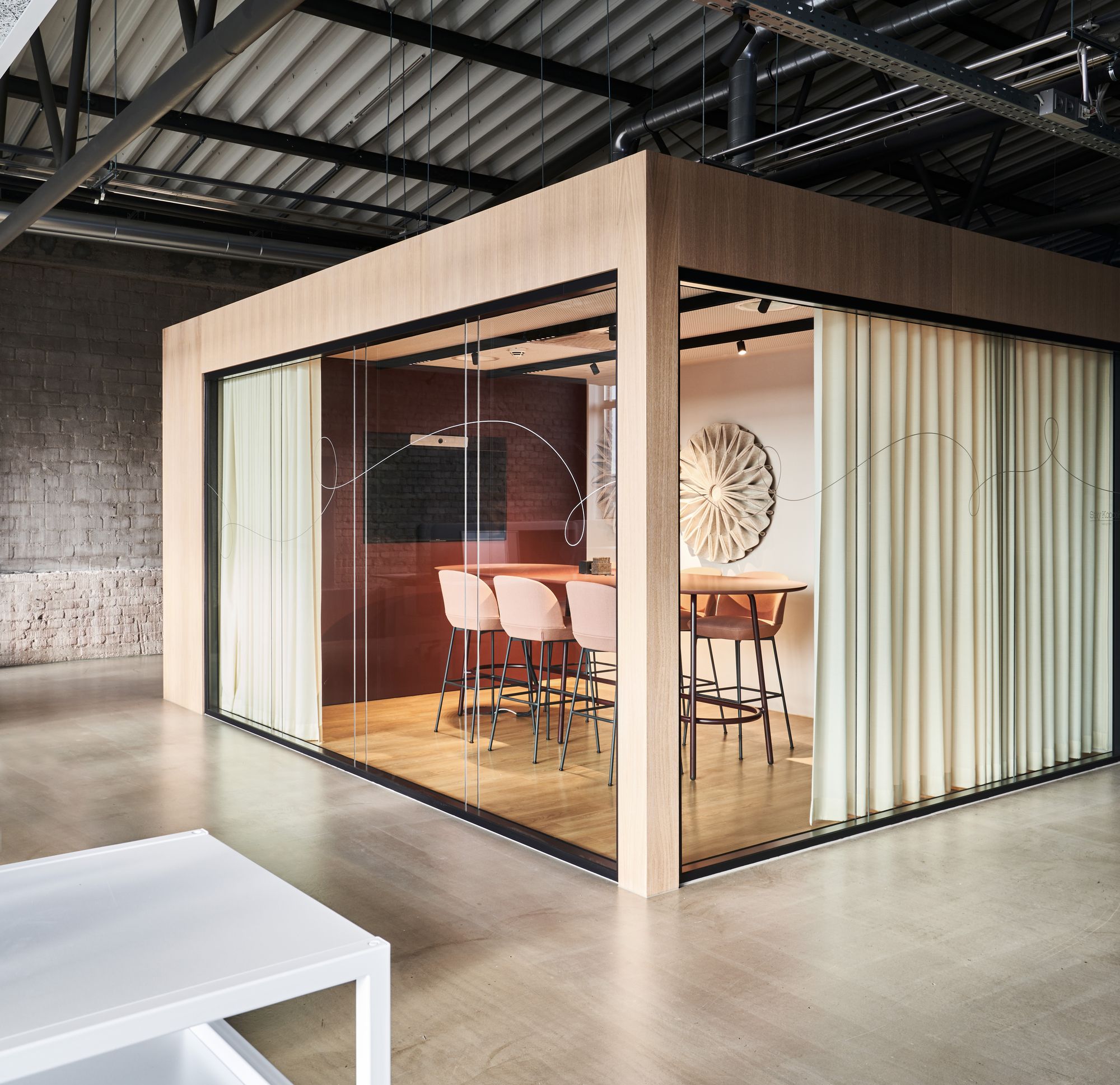 SV Group Offices - Dusseldorf | Office Snapshots