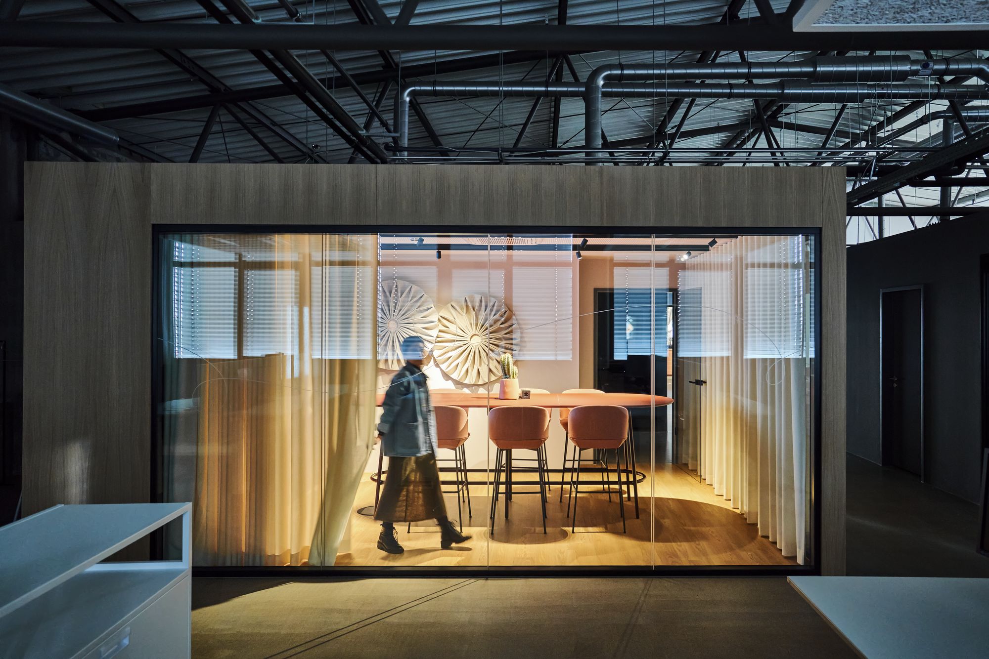 SV Group Offices - Dusseldorf | Office Snapshots