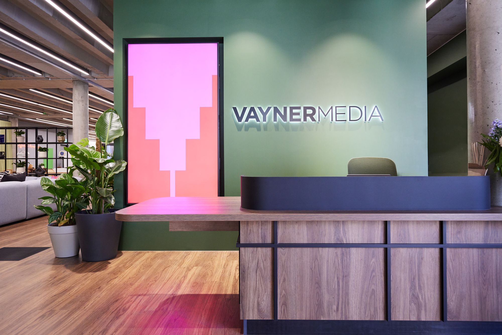VaynerMedia Offices - London | Office Snapshots